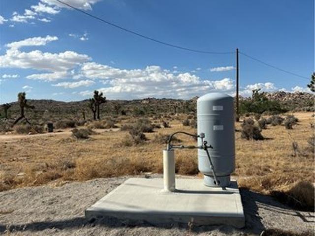 2171 Billy Bob Ln, Pioneertown, CA 92268