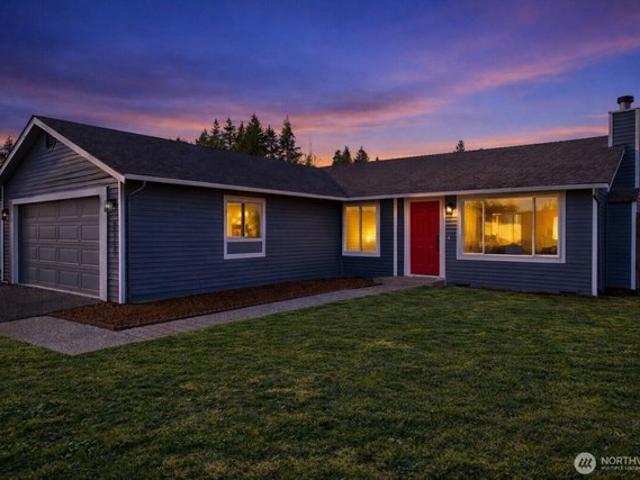 21720 SE 237th St, Maple Valley, WA 98038