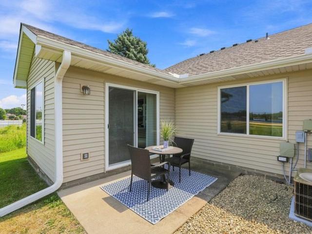 21728 Evergreen Trl, Rogers, MN 55374