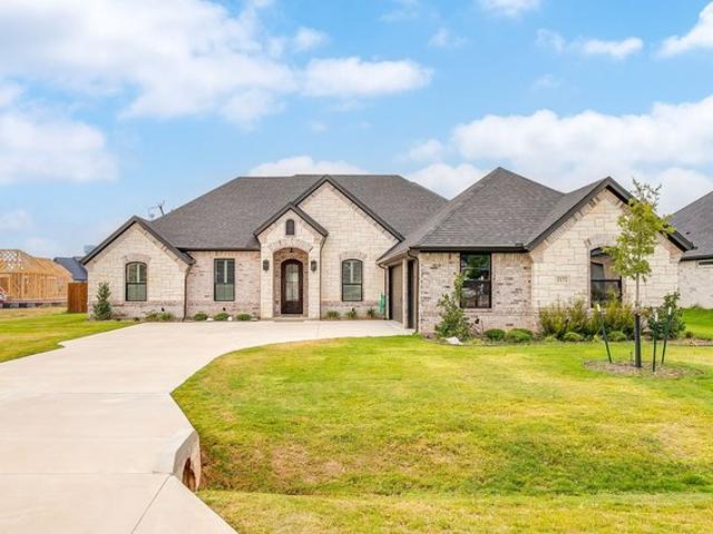 2172 Middlewood Cir, Granbury, TX 76049