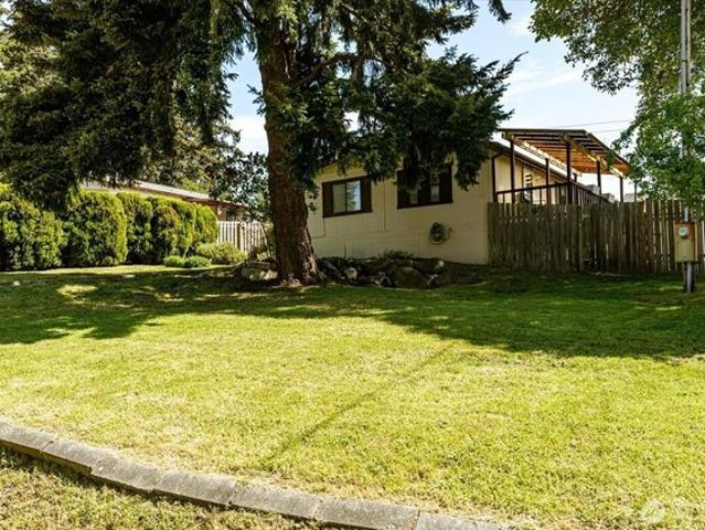 2172 Norman Dr, Oak Harbor, WA 98277