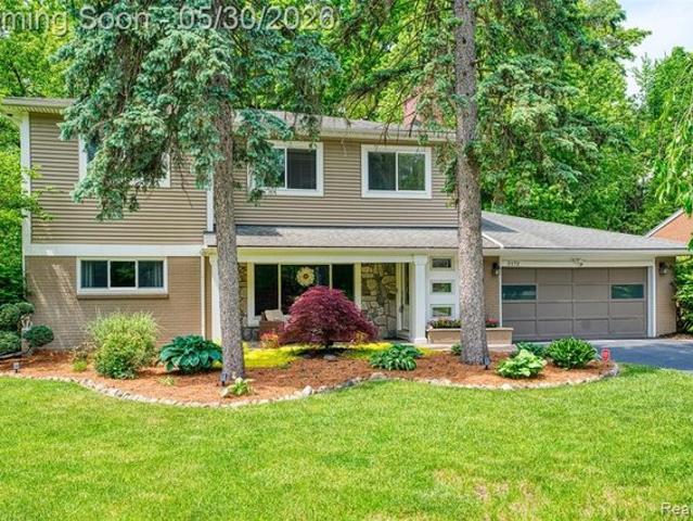 2172 Devonshire Rd, Bloomfield Township, MI 48302