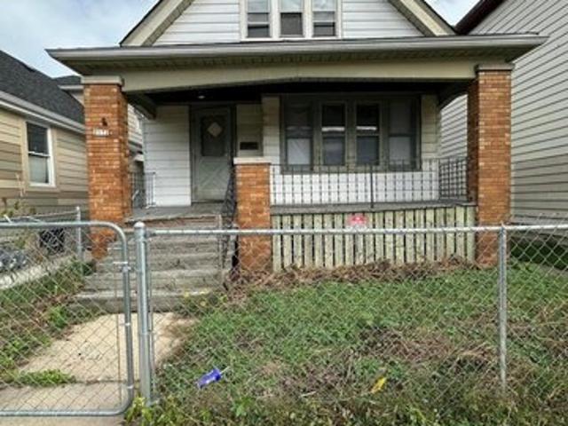 2172 S 18th St, Milwaukee, WI 53215