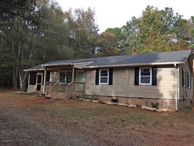 2173 Old Jackson Rd, Locust Grove, GA 30248