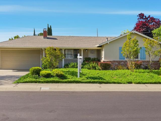 2173 Holbrook Dr, Concord, CA 94519 | MLS #ML82041 | Compass