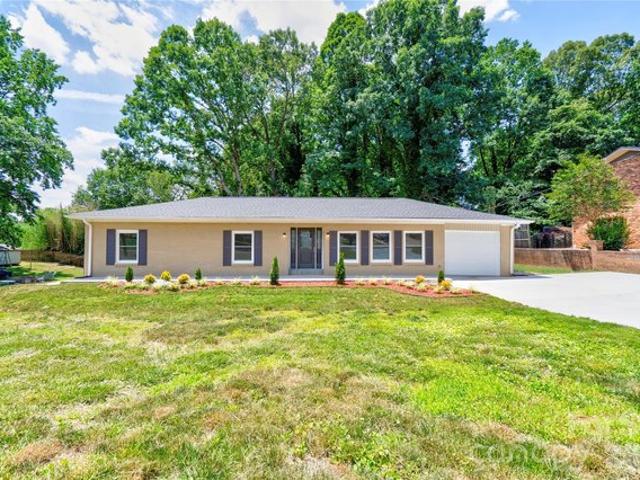 2173 Ridgewood Dr, Gastonia, NC 28054