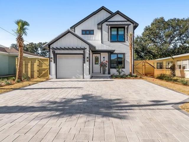 217 13th St, Panama City Beach, FL 32413