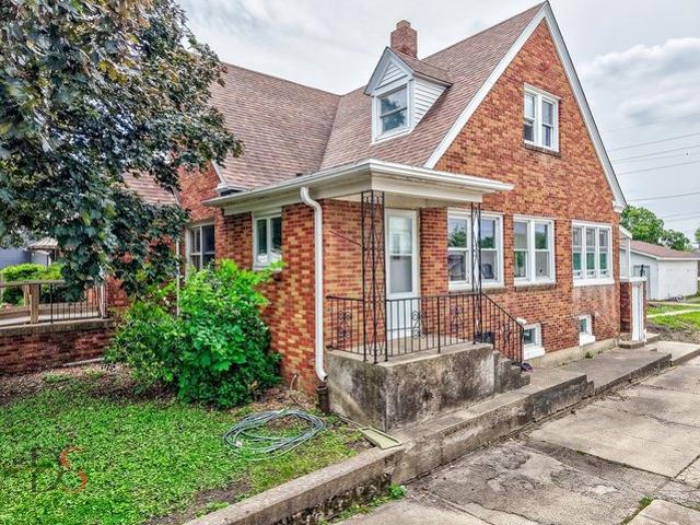 217 20th Ave, Ottawa, IL 61350