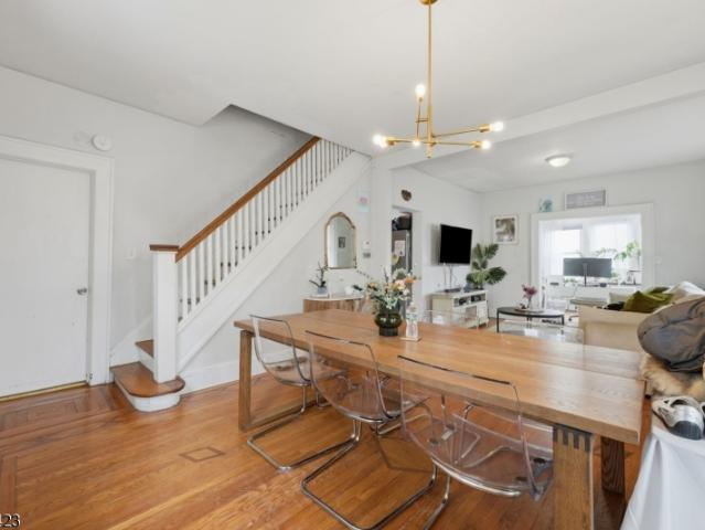 217 8Th Ave