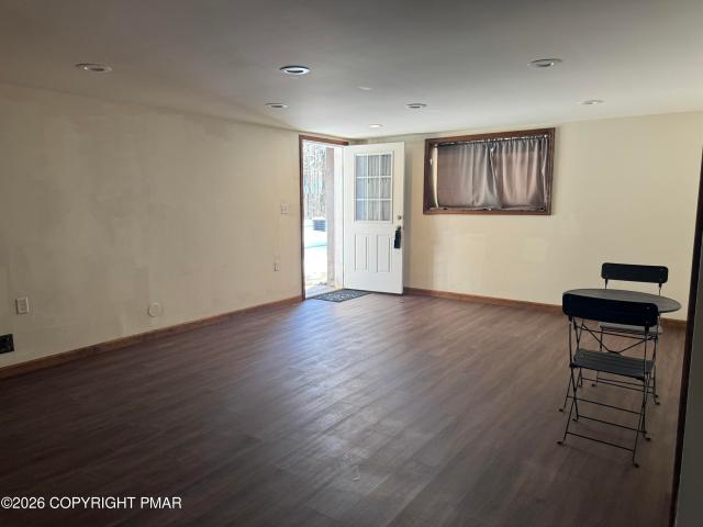 217 Coach Road