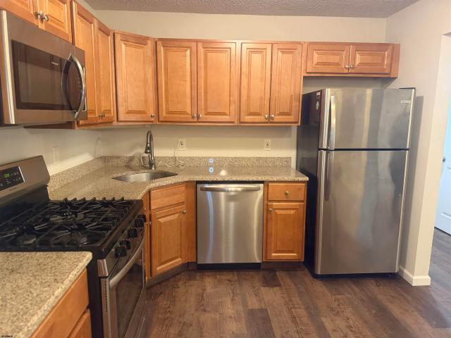 217 Colonial Ct