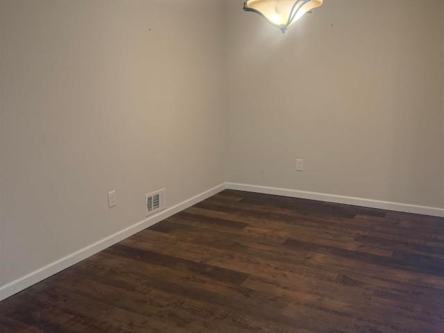 217 Colonial Ct