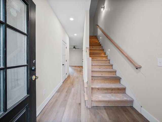 217 Cave St # 1 8
