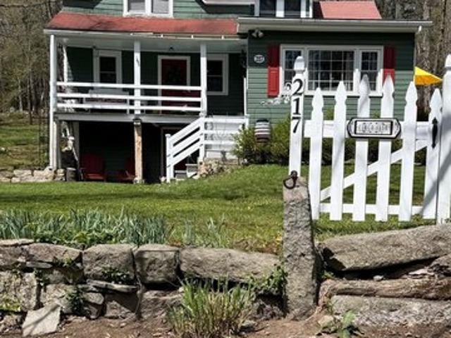 217 Church Rd, Pine Bush, NY 12566