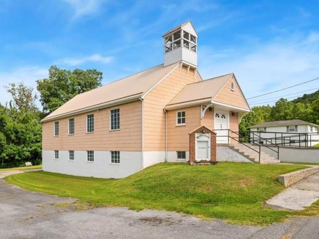 217 Church St, Rich Creek, VA 24147