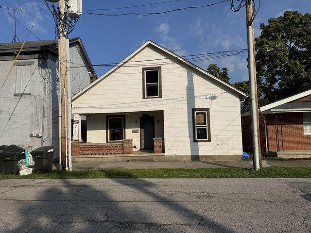 217 Chapel St, Falmouth, KY 41040