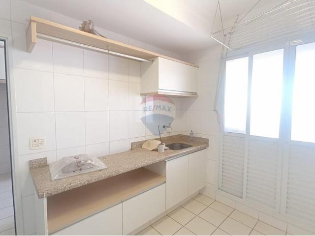217 Área Útil Apartamento Alugar, 3 Dormitórios localizado em Residencial Morro do Ipê, Ribeirão Preto, São Paulo, 14021686 | Brasil