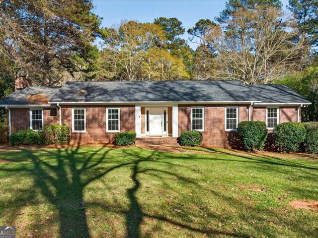 217 Baywood Cir, Lagrange, GA 30240