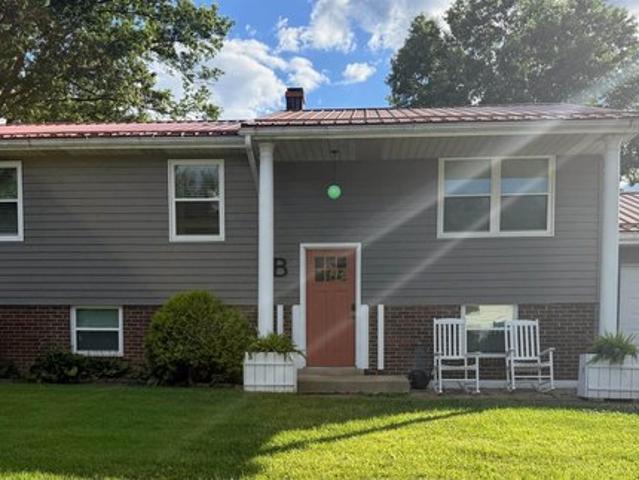217 Bartow Dr, Barboursville, WV 25504