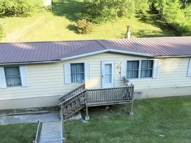217 Brown Hollow Rd, Richlands, VA 24641