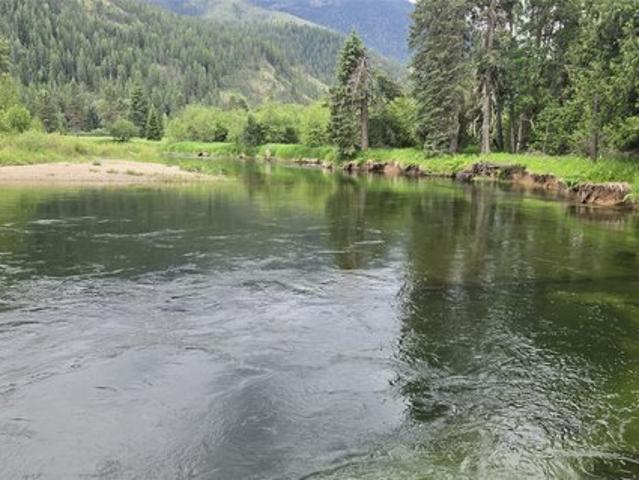 217 Bull River Rd, Noxon, MT 59853