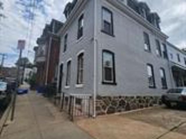 217 Green Lane # 2