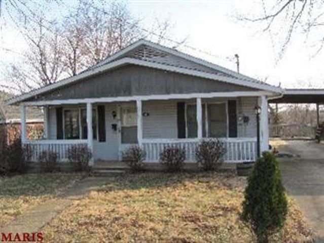 217 Donnelly St, De Soto, MO 63020