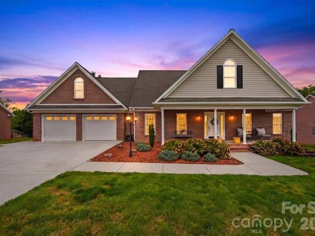 217 Dell Cir, Hudson, NC 28638