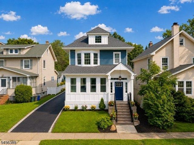 217 E Clay Ave, Roselle Park, NJ 07204