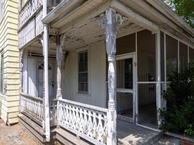 217 E Gale Street
