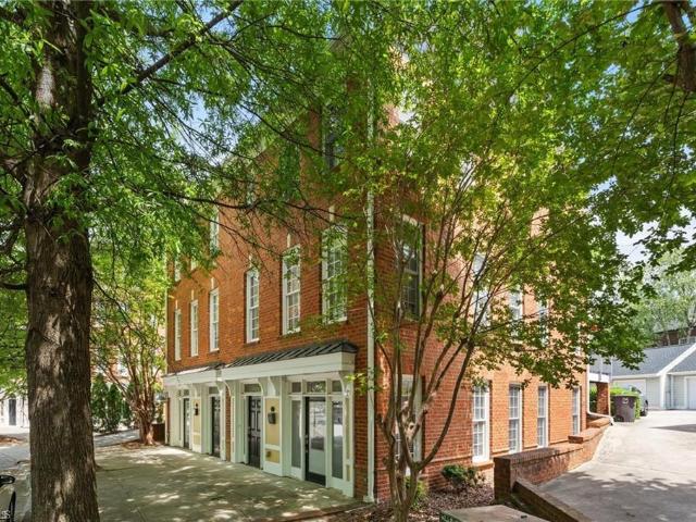 217 E Lewis Street