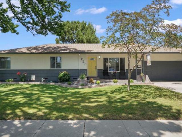 217 E Mayfair Ave, Stockton, CA 95207