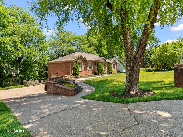 217 Edgewood Dr