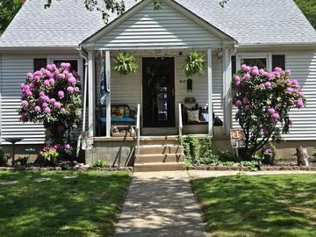 217 Elm Ave, Riverton, NJ 08077
