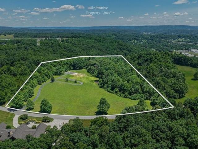 217 Fairview Ln, Livingston, TN 38570