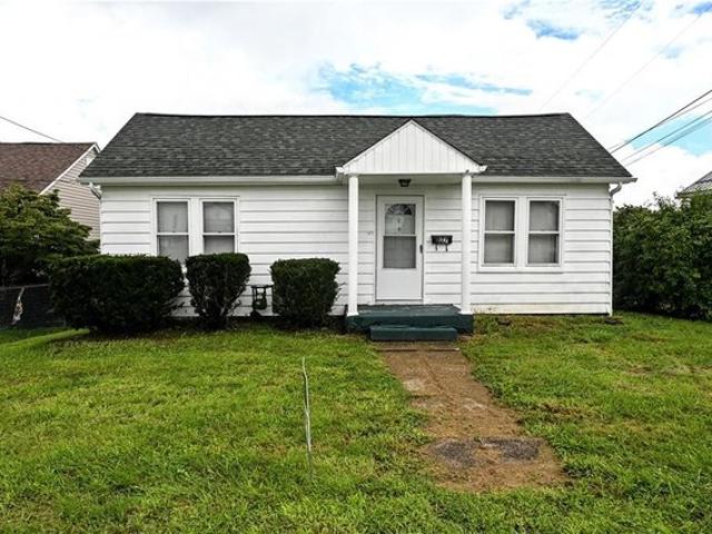 217 Hoffman St, Belle Vernon, PA 15012