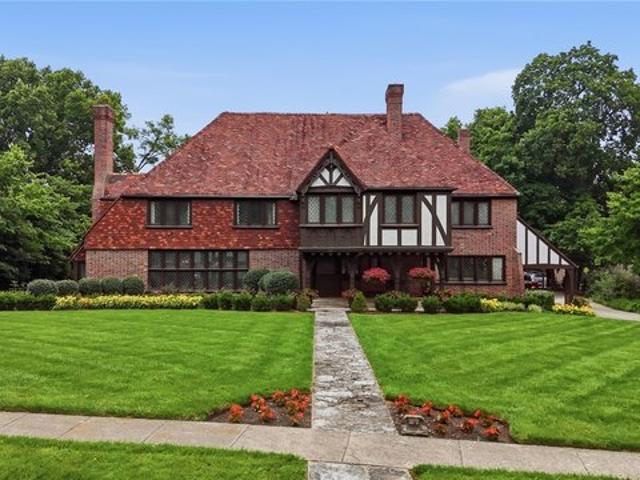 217 Haver Rd, Oakwood, OH 45419