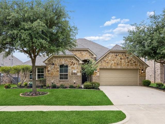 217 Hawks Ridge Trl, Burleson, TX 76028