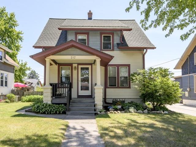 217 Harrison Ave, Waukesha, WI 53186