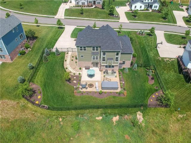 217 Hickory Ln