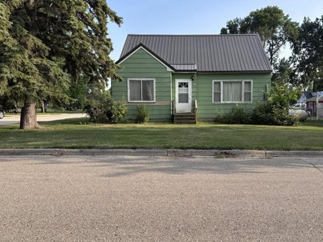 217 Iowa Ave, Hoffman, MN 56339