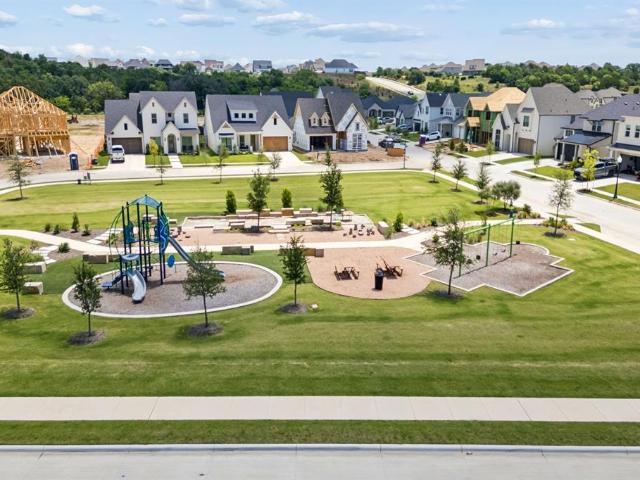 217 Observation Drive N