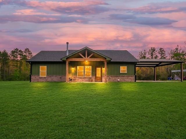 217 Laird Ln, Apple Springs, TX 75926