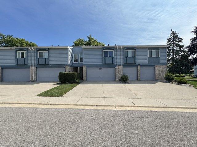 217 Lakeshore Ln, Bloomingdale, IL 60108