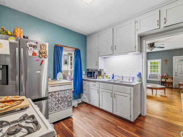 217 Leavens Ave, Unit 219