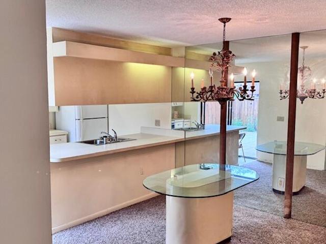 217 Live Oak Ln, Boynton Beach, FL 33436 | MLS #R11155