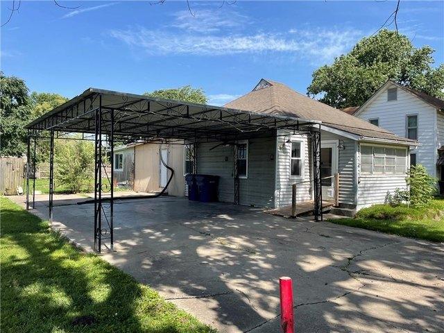 217 Main St, Linwood, KS 66052