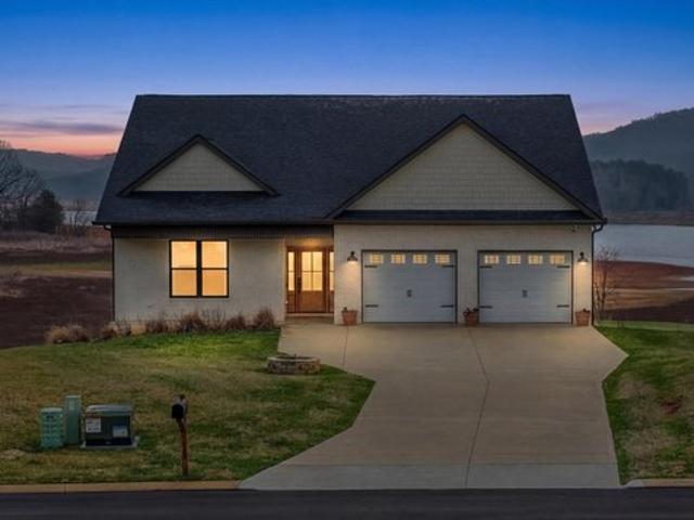 217 Masters Ln, Bean Station, TN 37708