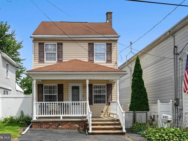 217 N Center St, Frackville, PA 17931