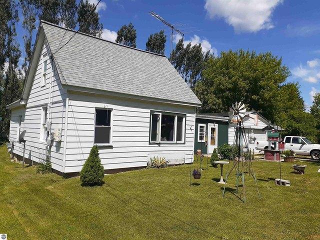 217 N Clyde St, Omer, MI 48749